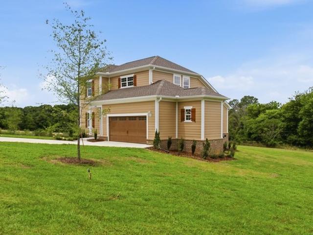 1699 Blue Moon Ln, Columbia, TN 38401