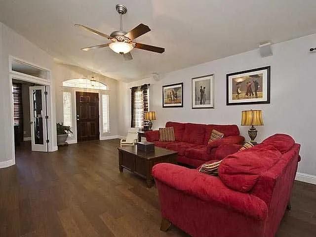 16900 Brayton Park Dr