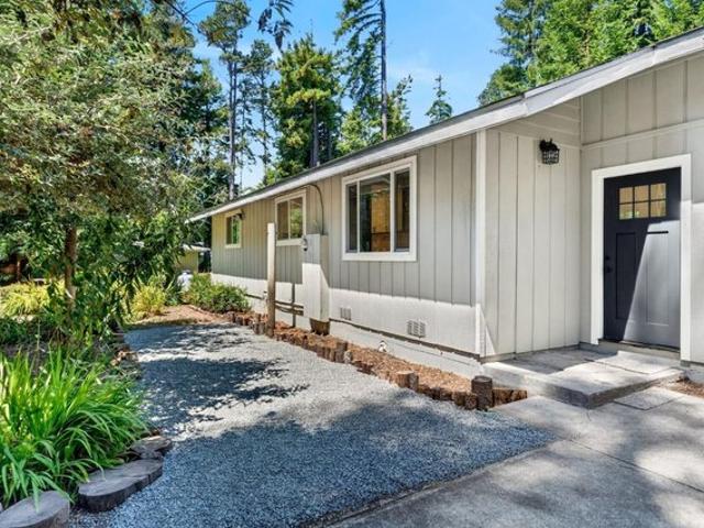 16901 Boice Ln, Fort Bragg, CA 95437
