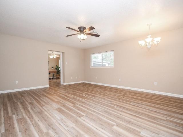16902 Berry Road