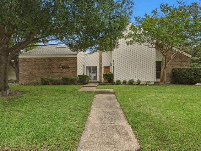 16902 Davenport Ct, Dallas, TX 75248