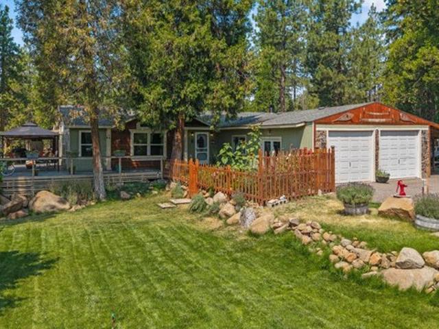 16904 Clover Creek Rd, Klamath Falls, OR 97601