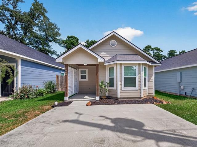 16908 W Juneau, Montgomery, TX 77316