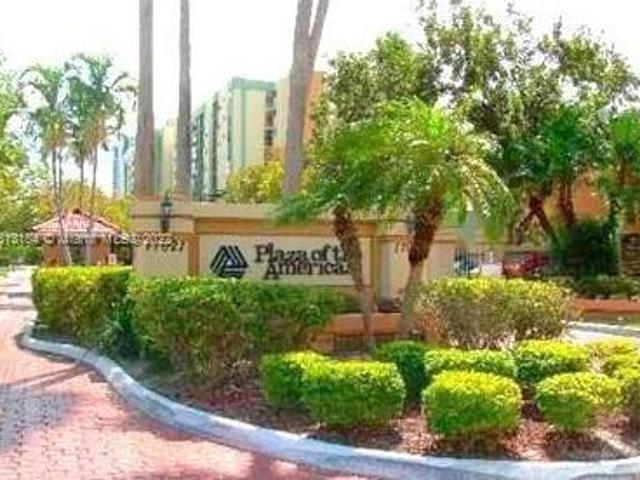 16909 Bay Rd N #121, Sunny Isles Beach, FL 33160