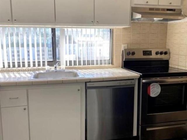 16909 N Bay Rd 915, Sunny Isles Beach, FL