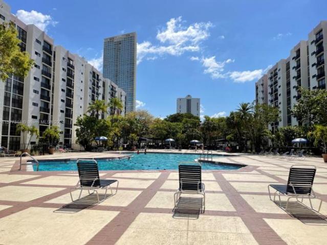 16909 N Bay Rd #107, Sunny Isles Beach, FL 33160