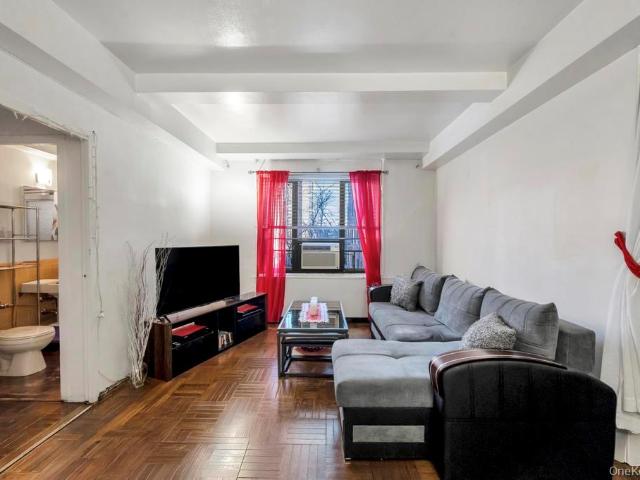 1690 Metropolitan Avenue 1E