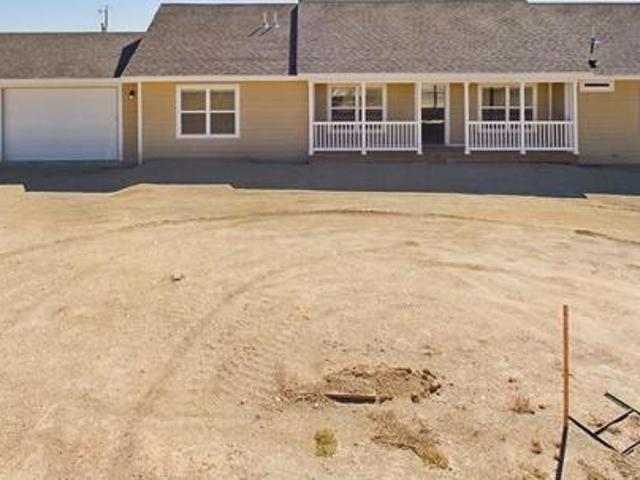 1690 N Calle Rosa Pl, Pueblo West, CO 81007