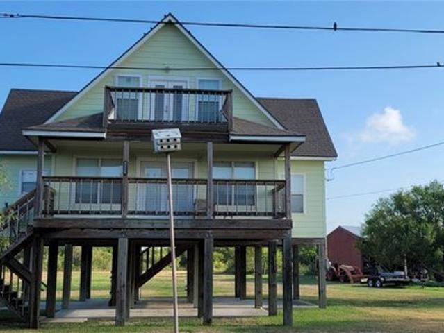 1690 Bierman Rd, Seadrift, TX 77983