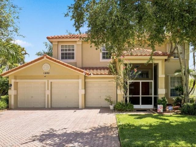1690 Corsica Dr, Wellington, FL 33414