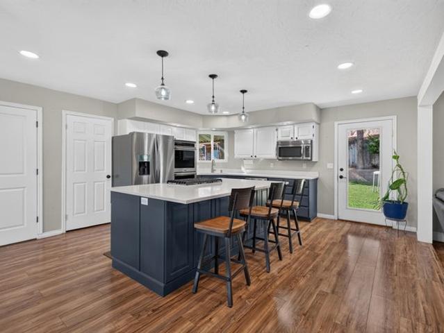 1690 E Maplewood Way, Saint George, UT 84790