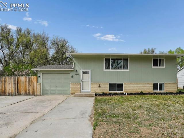 1690 River Dr, Fountain, CO 80817 | MLS #2469 | Compass