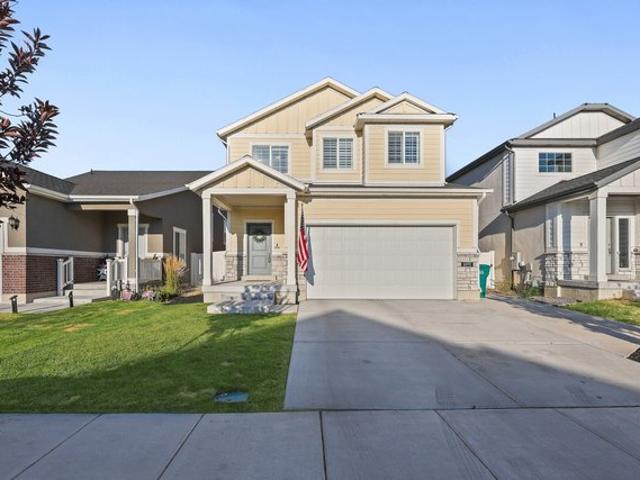 1690 S Prevedel Dr, West Haven, UT 84401