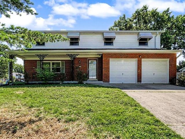 1690 Yellowglen Dr, Cincinnati, OH 45255