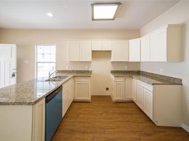16917 Glenheath