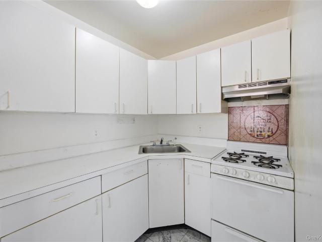 16914 th Road