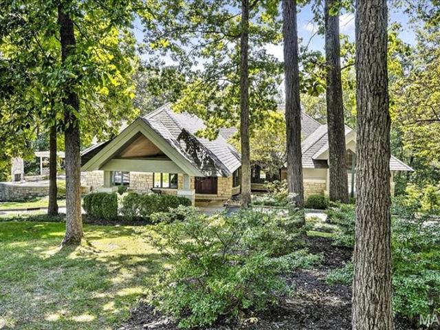 16916 Pacland Ridge Dr, Chesterfield, MO 63005