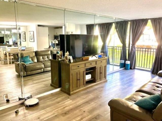 16919 N Bay Rd #107 Sunny Isles Beach, FL 33160