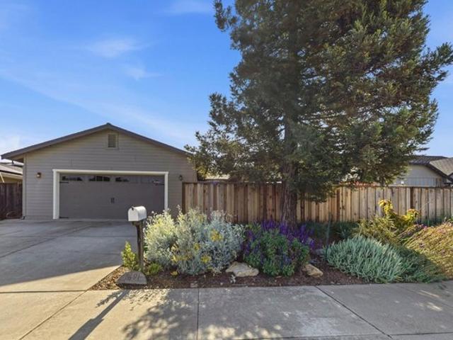 1691 Monticello Dr, Hollister, CA 95023