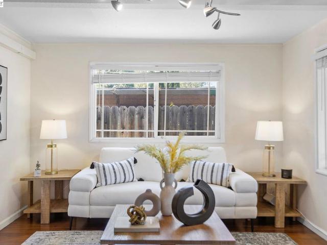 1691 Ashbury Dr