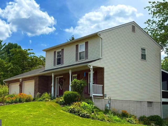 1691 Brimfield Circle