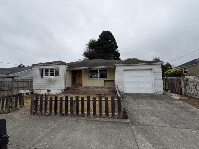 1691 John Hill Rd, Myrtletown, CA 95501
