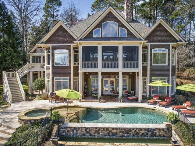1691 Lighthouse Cir, Greensboro, GA 30642
