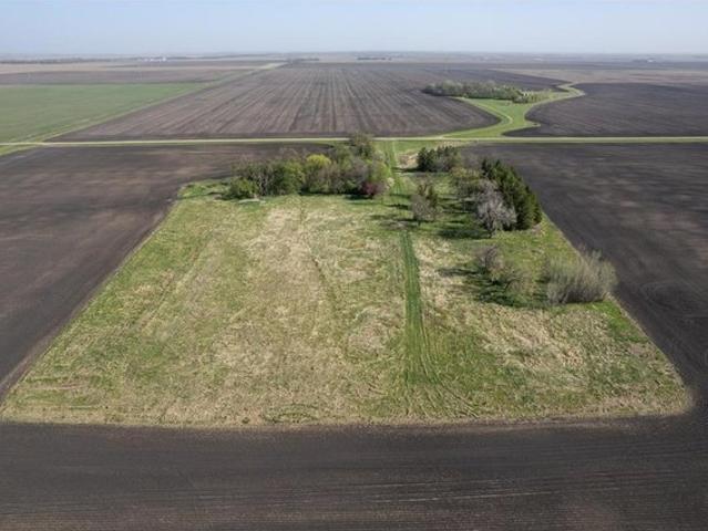 1691 th St SE, Horace, ND 58051