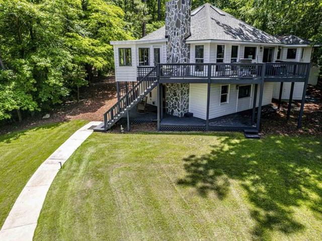 1691 White Oak Dr, White Plains, GA 30678
