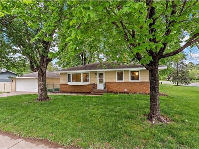 1691 4th St, White Bear Lake, MN 55110