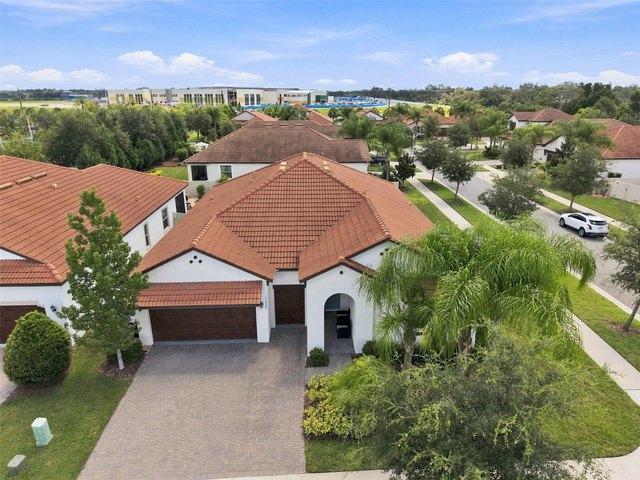 16920 Scuba Crest St, Wimauma, FL 33598