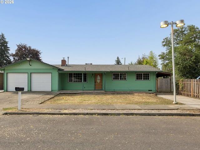 16922 SE Taylor St, Portland, OR 97233