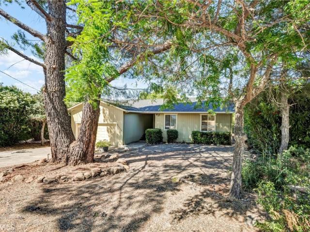 16927 Greenridge Rd, Hidden Valley Lake, CA 95467 | MLS #LC25215