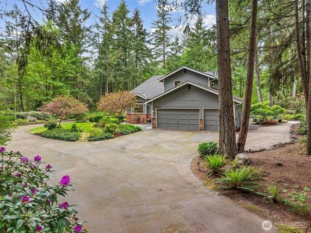 16926 SE 327th Pl, Auburn, WA 98092
