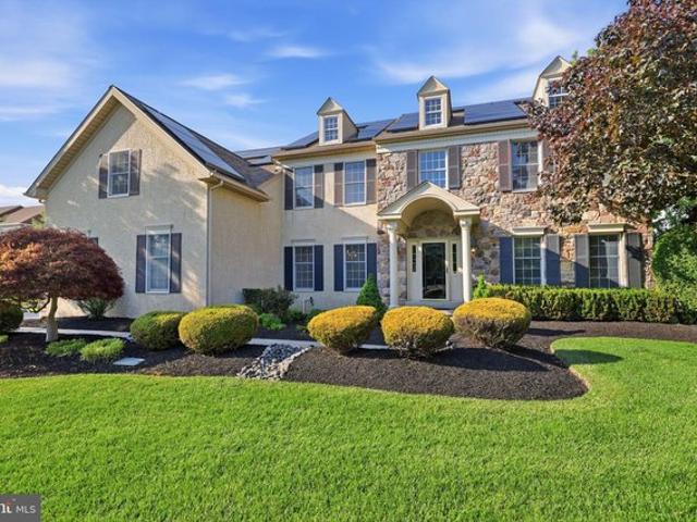 1692 Powderhorn Dr, Newtown, PA 18940