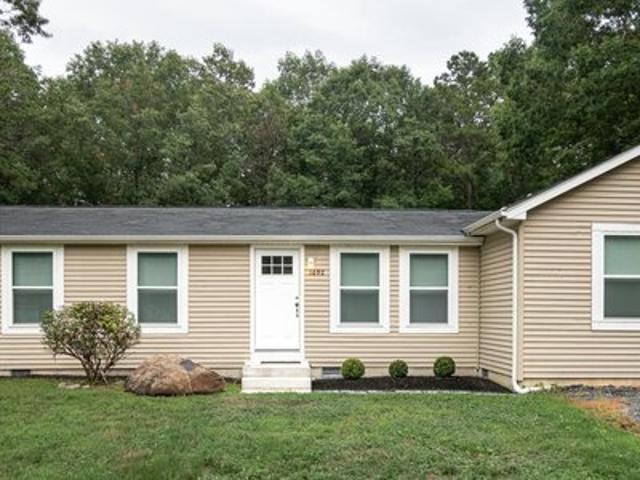 1692 Victory Ave, Williamstown, NJ 08094