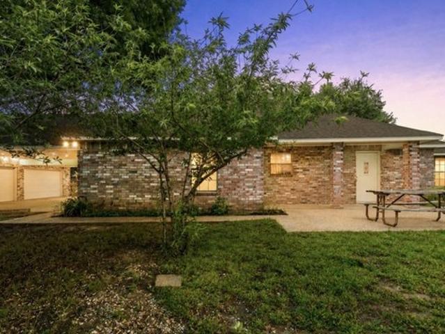 1692 W Tate St, Robinson, TX 76706