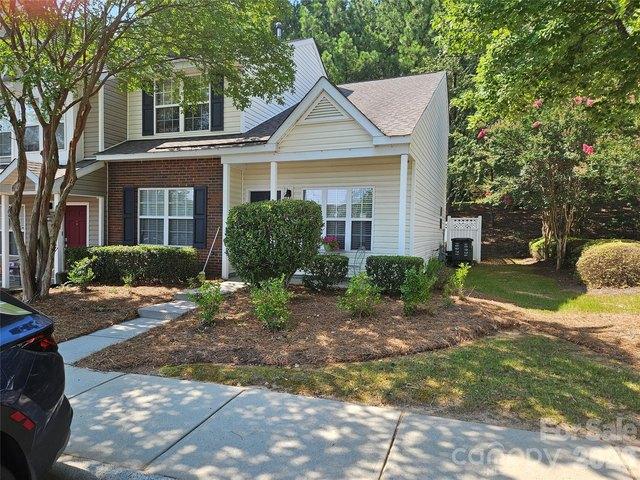 16931 Greenlawn Hills Ct, Charlotte, NC 28213