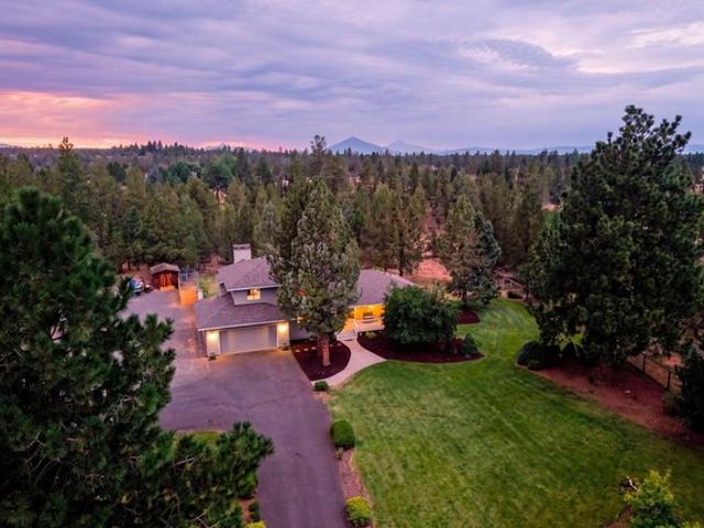 16932 Ponderosa Cascade Dr, Bend, OR 97703