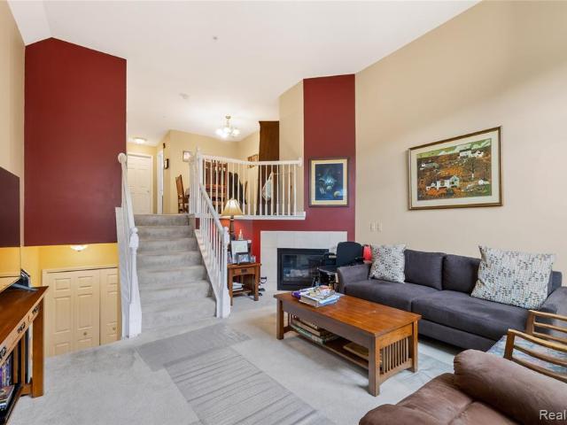 16934 Farmington Road # 32
