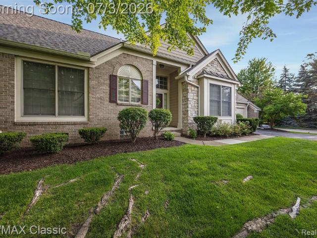 16934 Lochmoor Circle