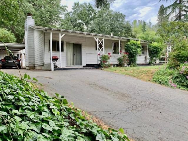 16935 Lake Arthur Rd, Applegate, CA 95703