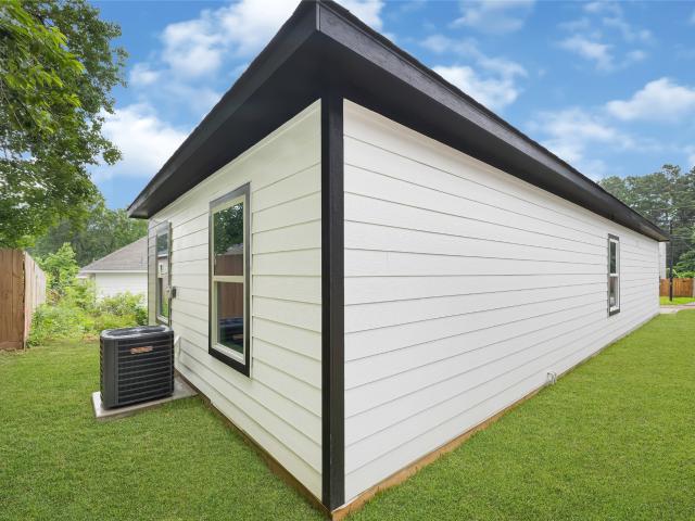 16939 Balmoral