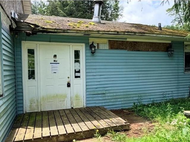 16939 Staff Ave, Cochranton, PA 16314
