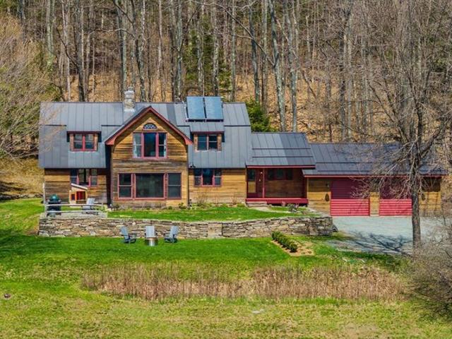 1693 Five Corners Rd, Thetford, VT 05074