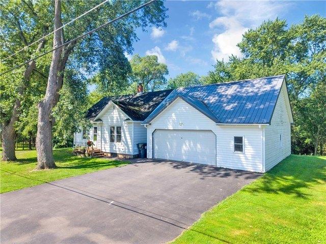 1693 Grand Ave, Savannah, NY 13146