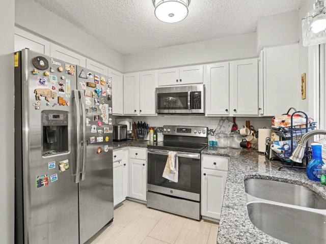 169 Bordeaux Court