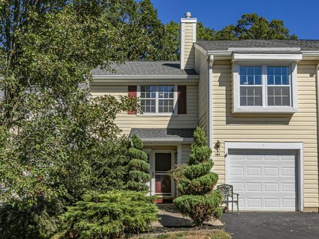 169 Becket Pl, Franklin Twp, NJ 08873