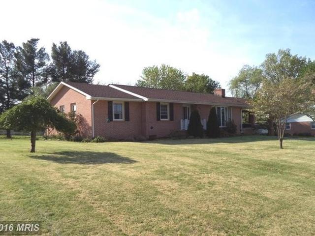 169 Belvedere Dr, Charles Town, WV 25414