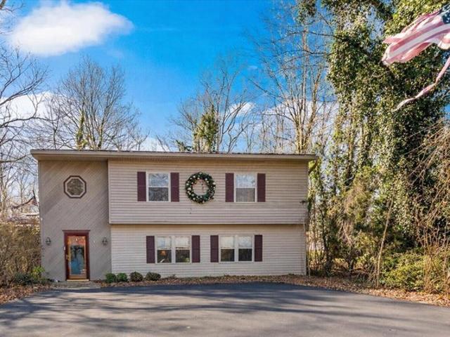 169 Brook Dr SW, Etna, OH 43068